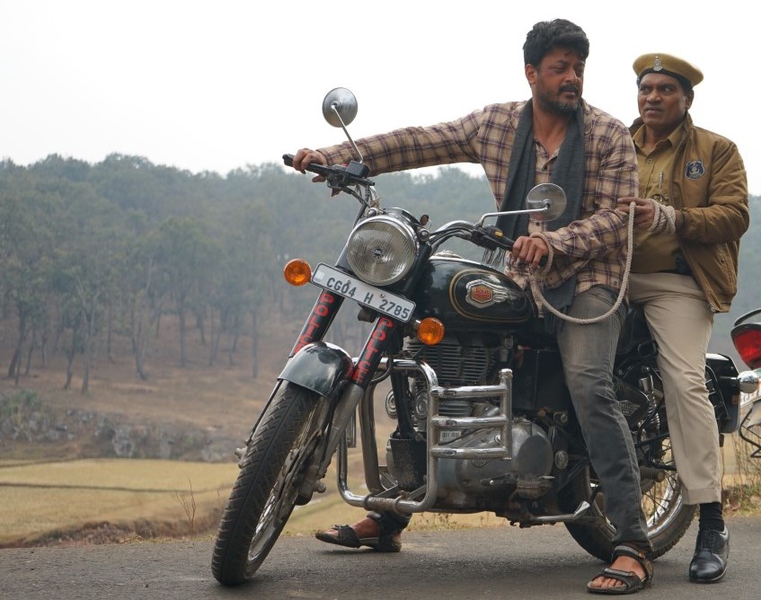 रिव्यू-डींगें हांकती ‘लंतरानी’ – Cine Yatra